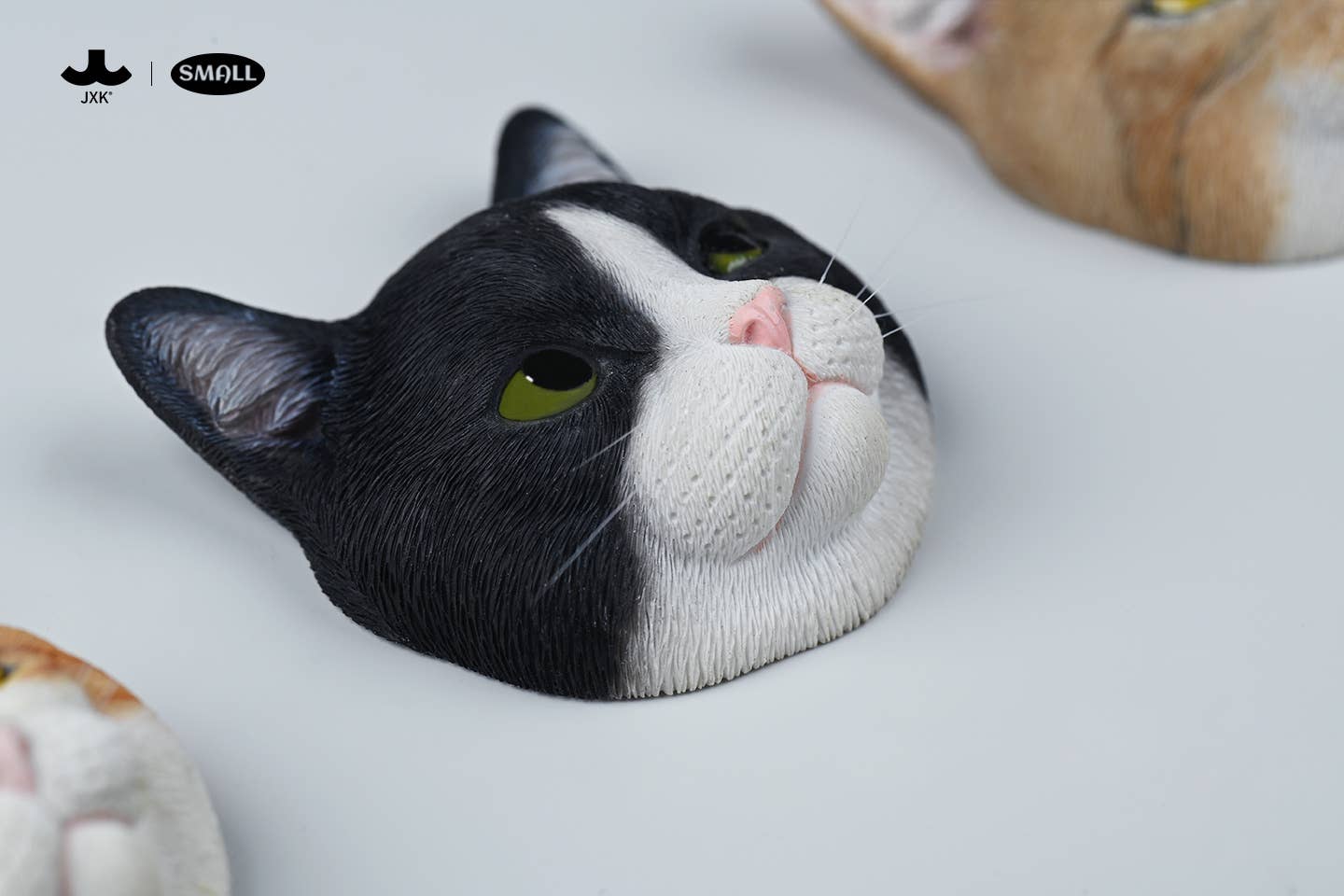 JXK Small Cat Head Magnet C | HLJ.com