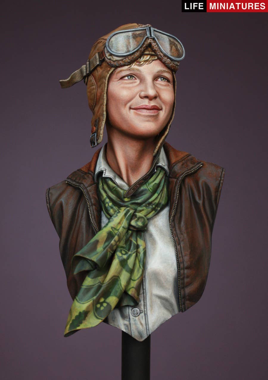 Bust Amelia Earhart 1937 -The Sky Has No Limits- | HLJ.com