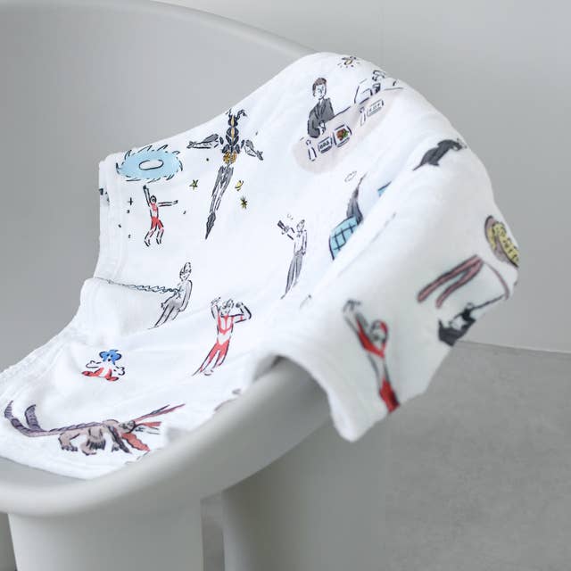 Shin Ultraman Inori Kito Collaboration Big Blanket | HLJ.com