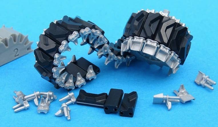 Duckbills for M4 Sherman/M3/RAM Tracks | HLJ.com