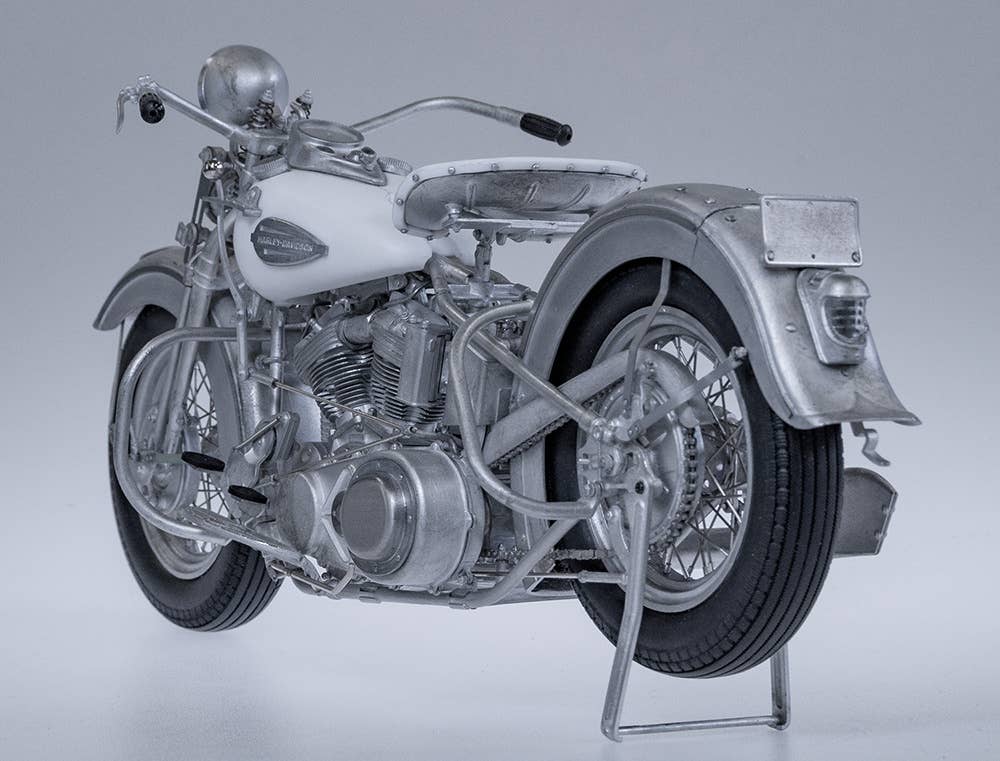Knucklehead 1947 Ver.B | HLJ.com