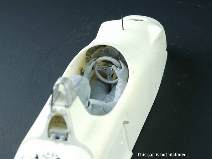 Driver Figure Type N.M (Sitting) | HLJ.com