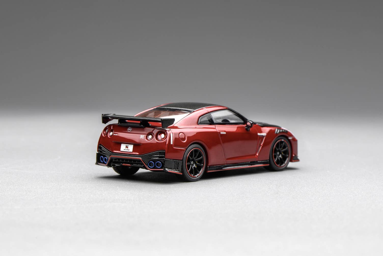 Nissan GT-R NISMO (R35) Special Edition 2022 Vibrant Red | HLJ.com