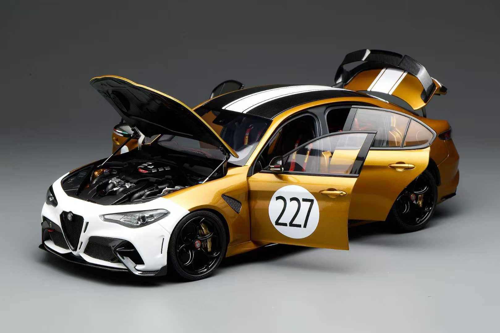 Alfa Romeo GTAm Ocra GT Gold | HLJ.com