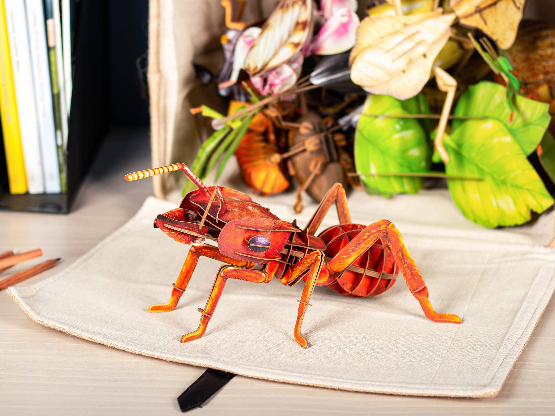 3D Kraft Paper Puzzle Leafcutter Ant | HLJ.com