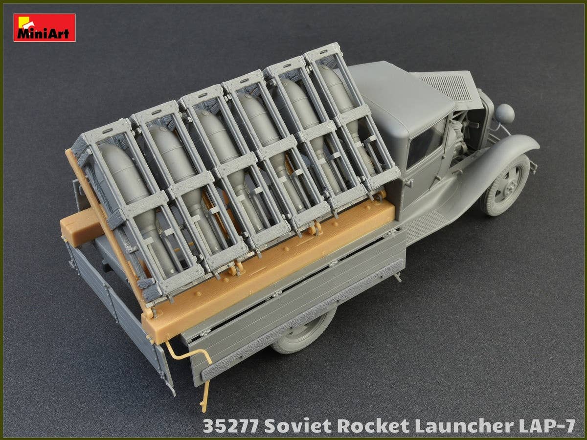 Soviet Rocket Launcher LAP-7 | HLJ.com