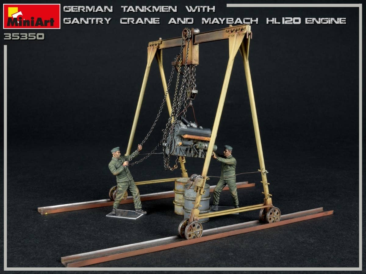 2 German Tank Soldiers (With Gantry Crane & Maybach HL120 Engine) | HLJ.com