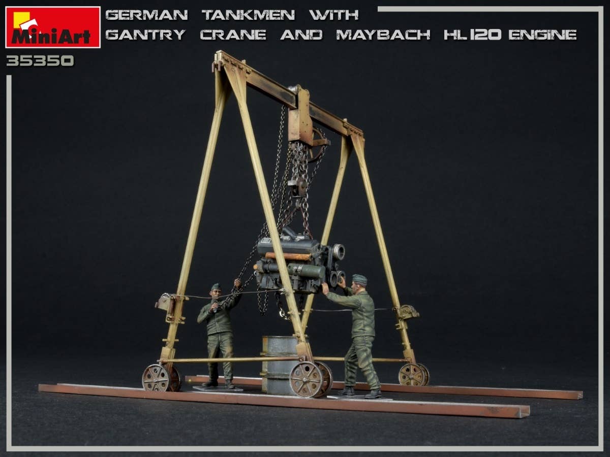 2 German Tank Soldiers (With Gantry Crane & Maybach HL120 Engine) | HLJ.com