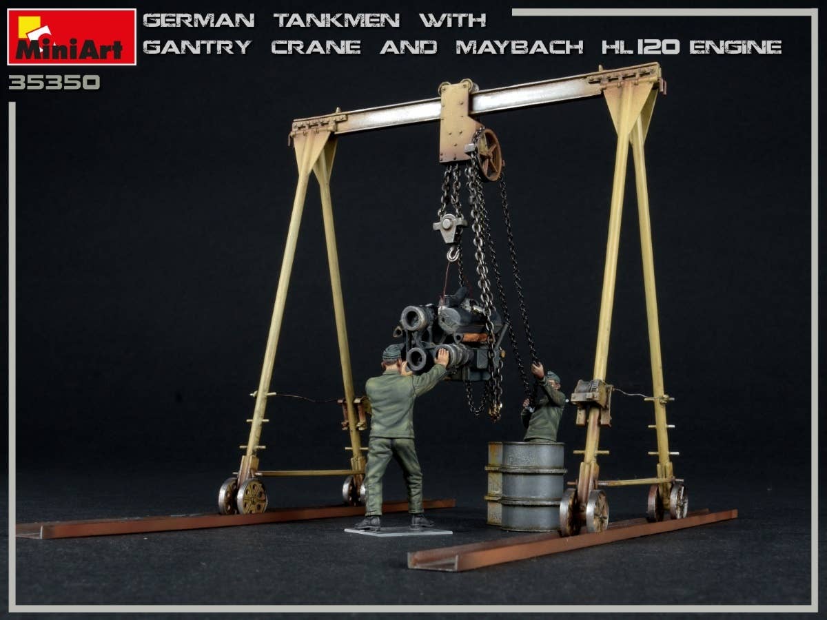 2 German Tank Soldiers (With Gantry Crane & Maybach HL120 Engine) | HLJ.com