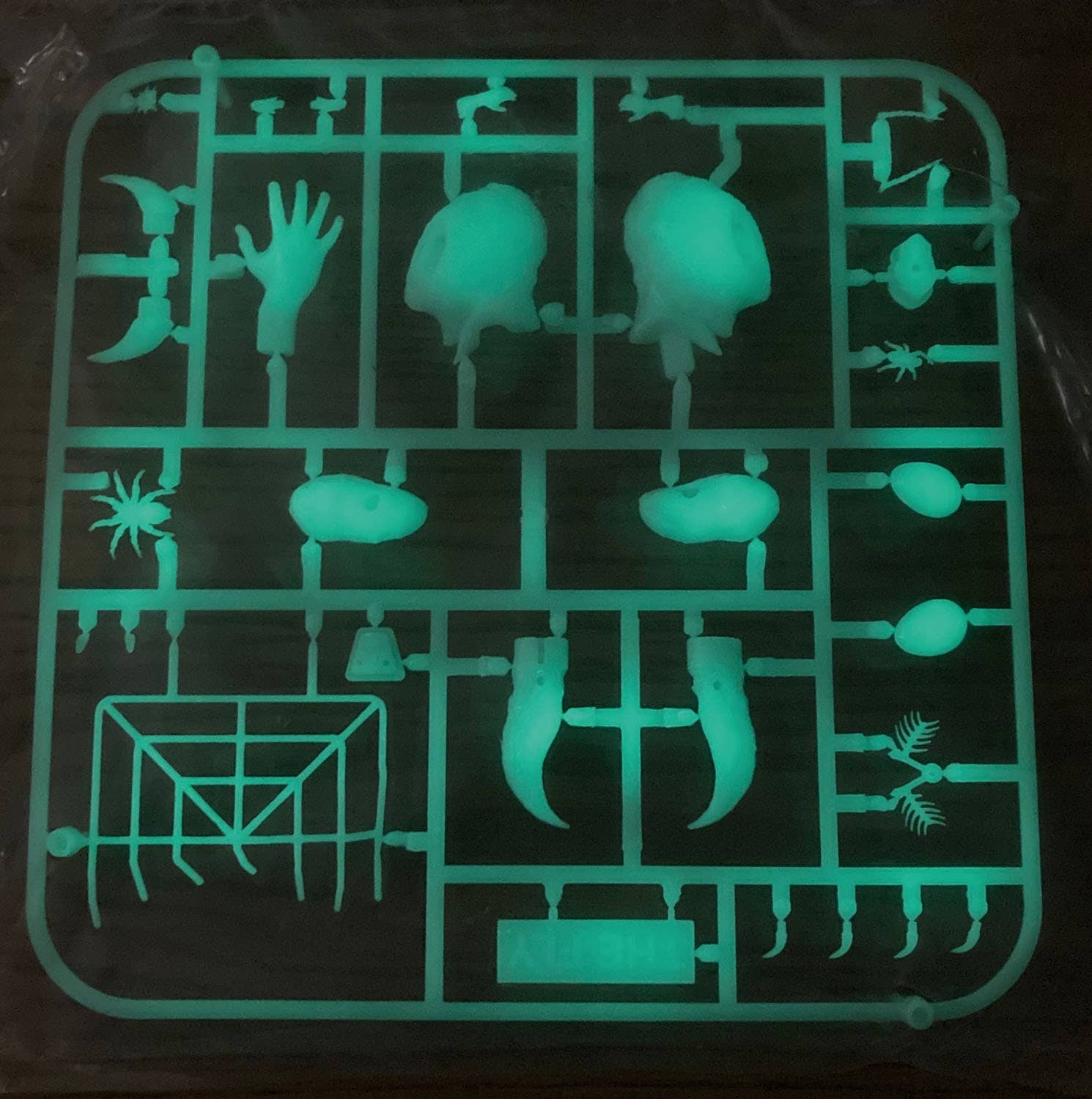 The Fly Glow in the Dark Specification | HLJ.com