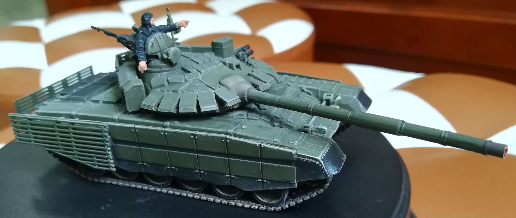 Russian T-72B3 Main Battle Tank 2017 Moscow Victory Day Parade | HLJ.com