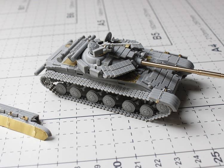 T-64AV Main Batle Tank | HLJ.com