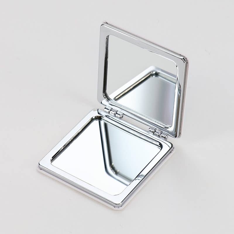 Demon Slayer: Kimetsu no Yaiba: Synthetic Leather Mirror Zenitsu ...