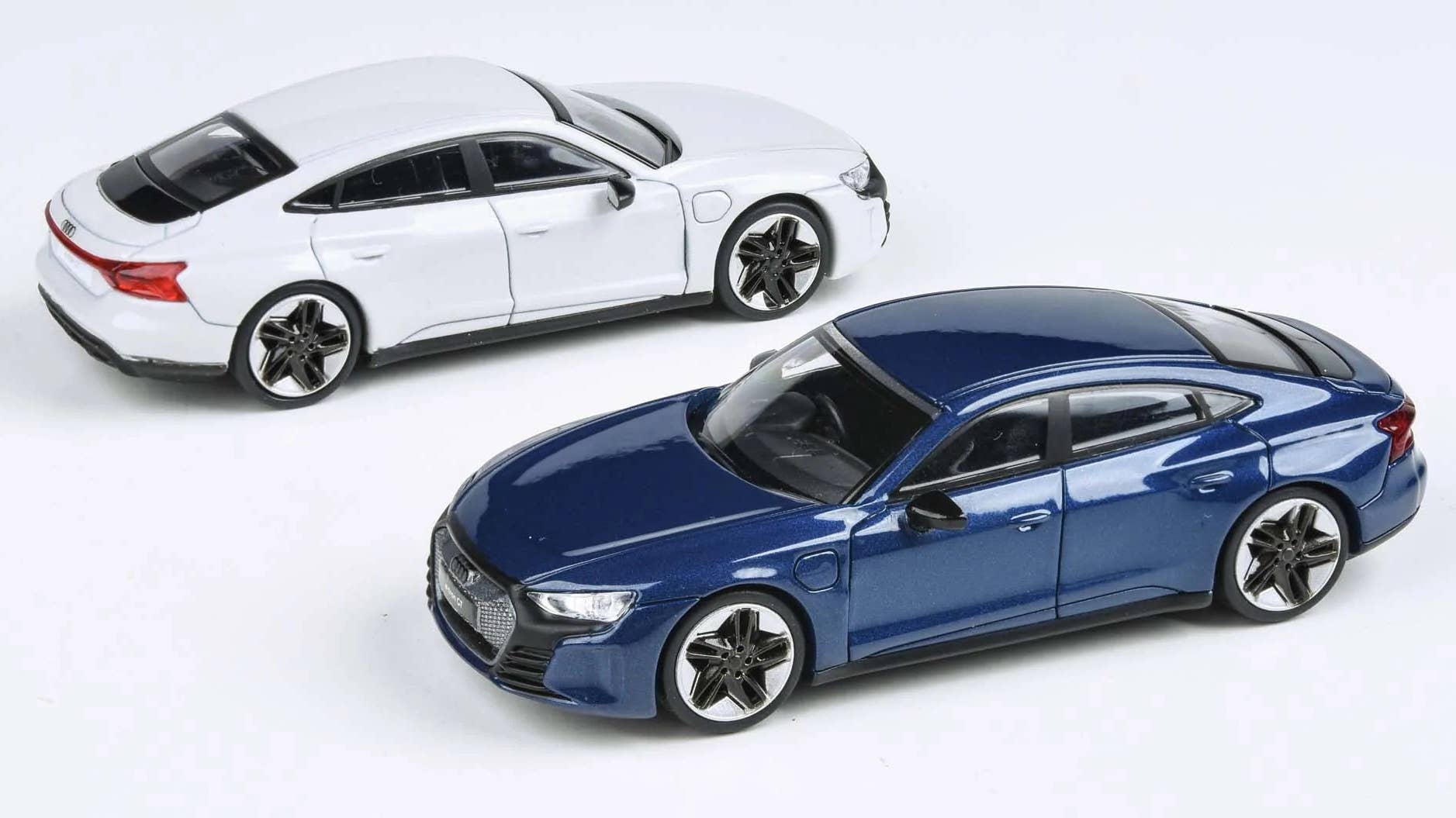 Audi RS e-tron GT 2021 Ascari Blue LHD | HLJ.com