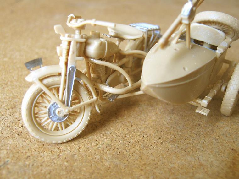 IJN Type 97 Motorcycle & Side Car Rikuo w/Photo-Etched | HLJ.com