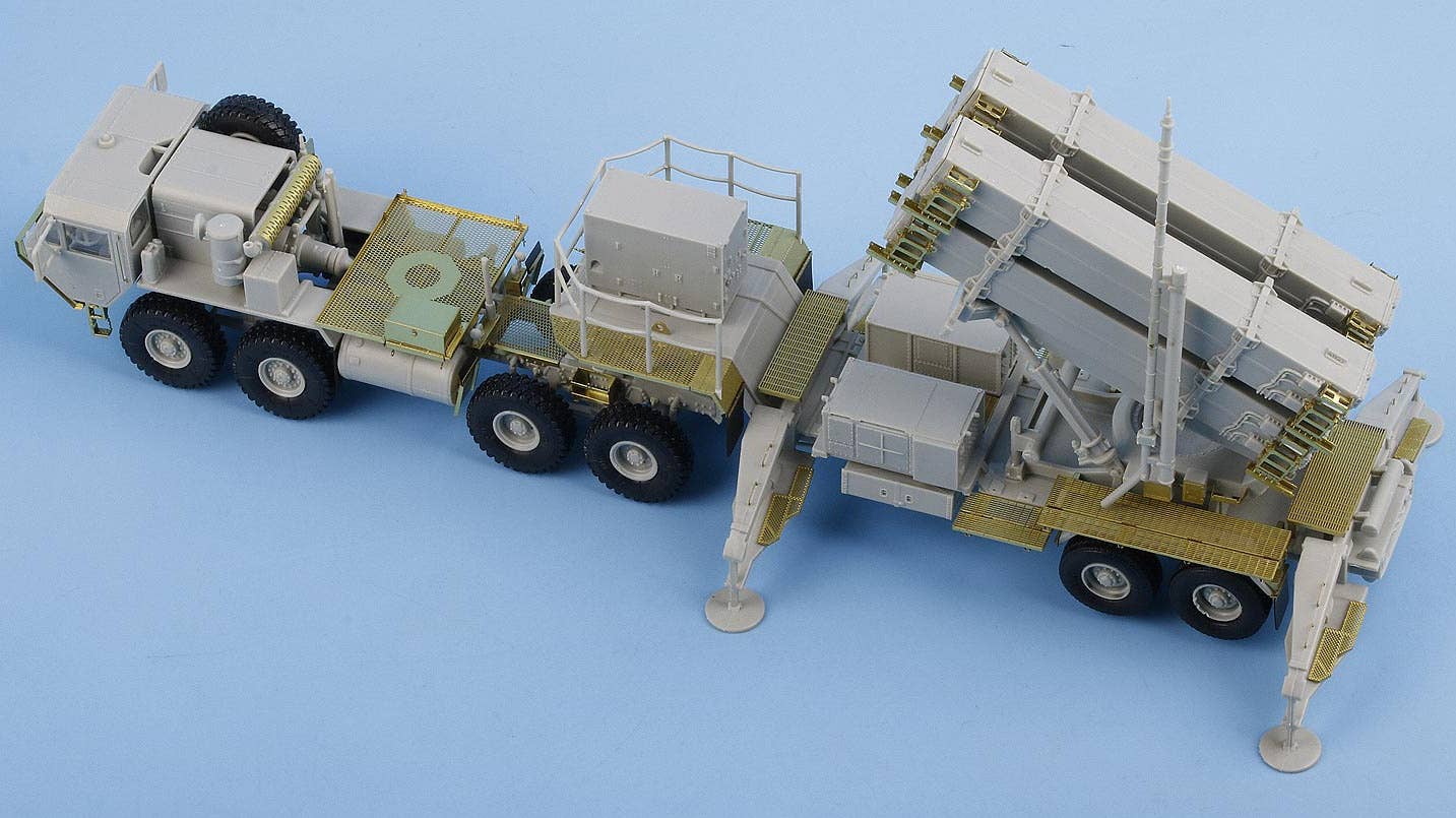 M983 HEMTT & M901 Launching Station Of MIM-104F (PAC-3) Detail-up Set ...