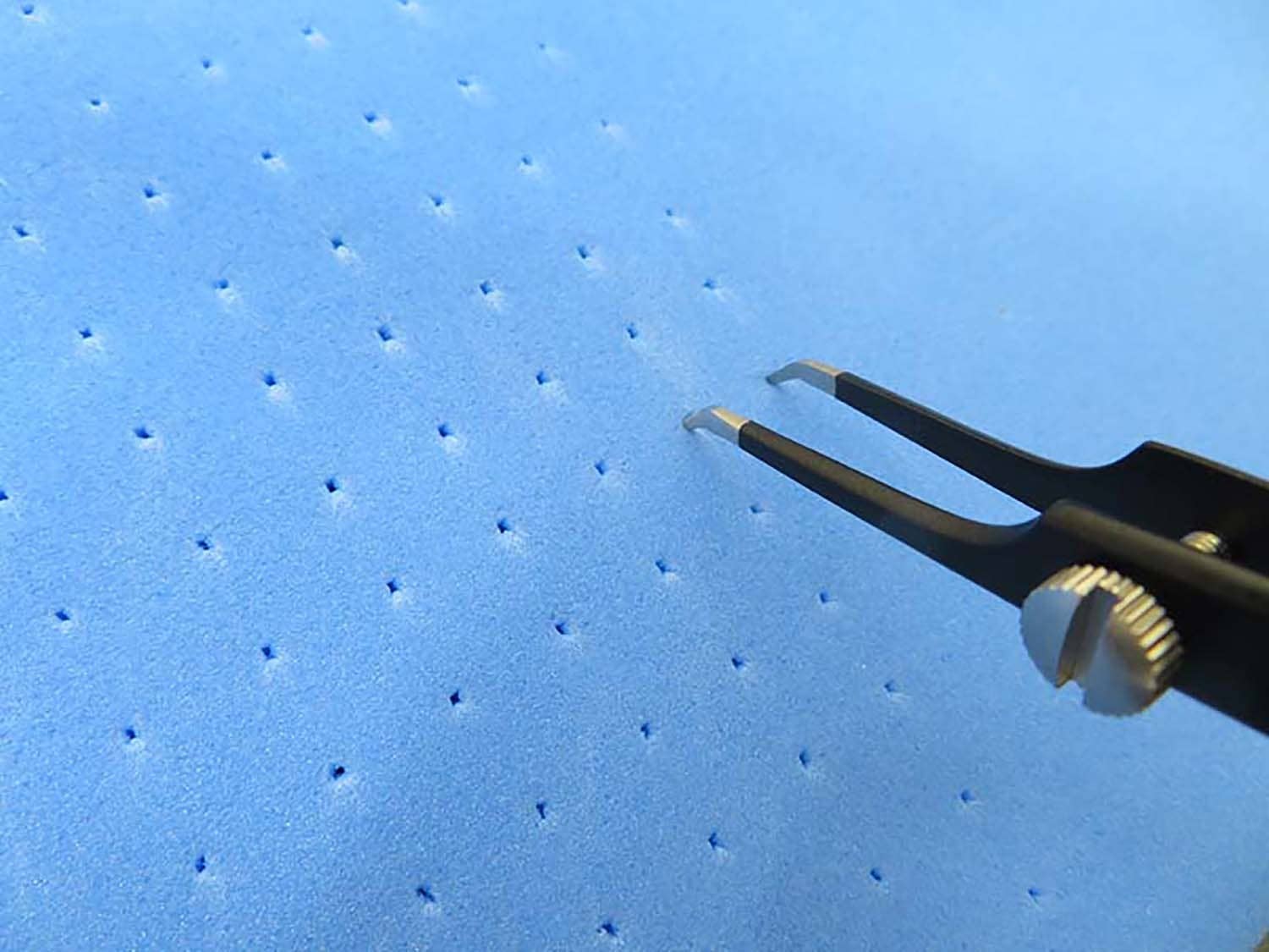 Shokunin Katagi Parallel Thin Grooving Line Setter | HLJ.com