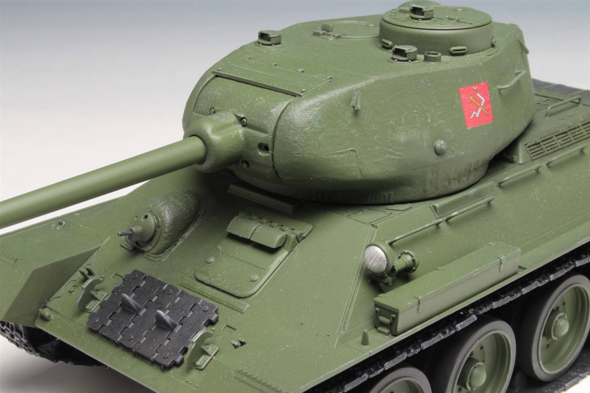 Girls und Panzer der Film: Medium Tank T-34/85 Pravda High School (with ...