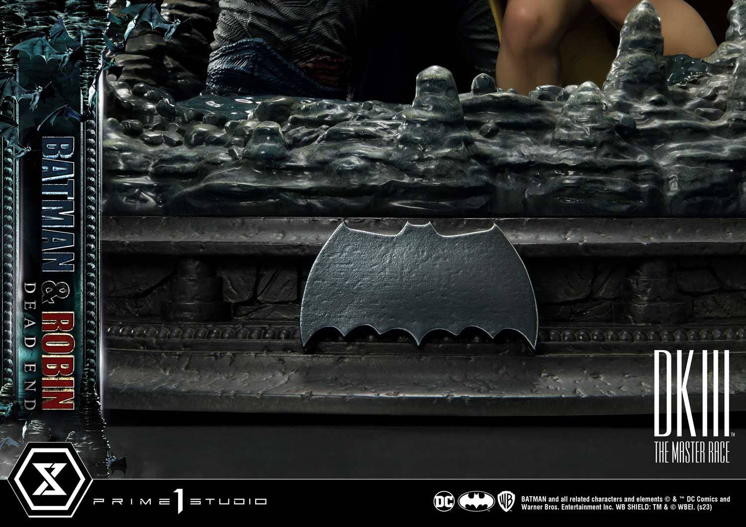 Ultimate Premium Masterline Batman: The Dark Knight III Master Race ...