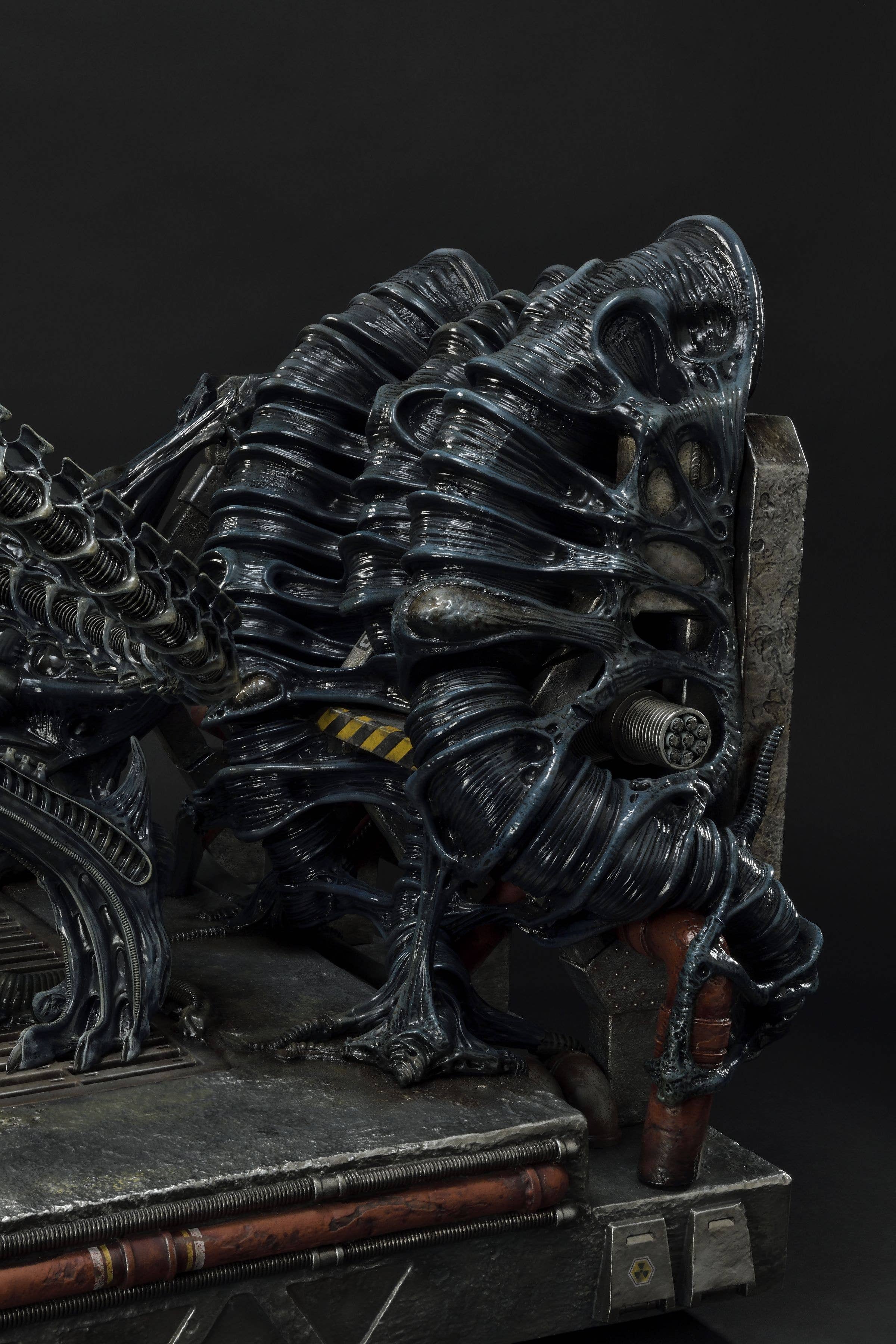 Premium Masterline Dark Horse Comics Alien: Warrior Alien Statue PMDHAL ...
