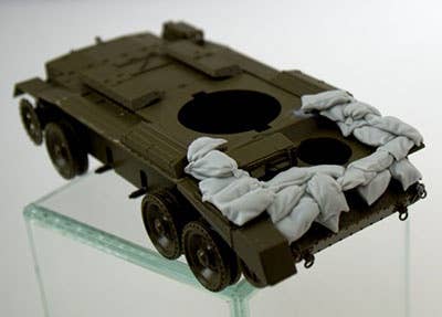 Bulletproof Sandbags For British Crusader Cruiser Tanks | HLJ.com