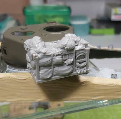 Rear Luggage Rack For U.S. M4 Sherman 76mm Turret | HLJ.com