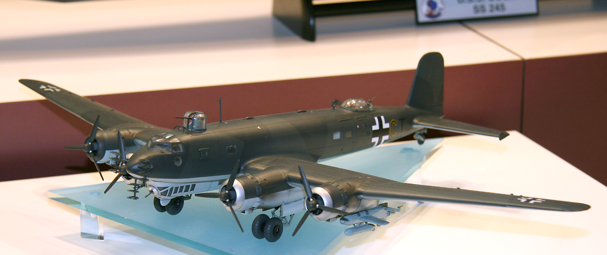 Focke-Wulf Fw200C-8 Condor & HS293 | HLJ.com