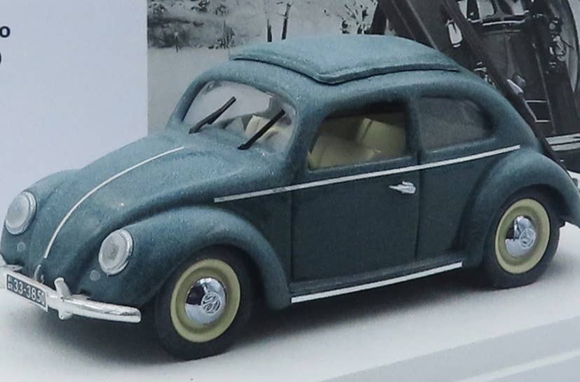 Volkswagen Beetle Winter Vacation 1950 with Skis | HLJ.com