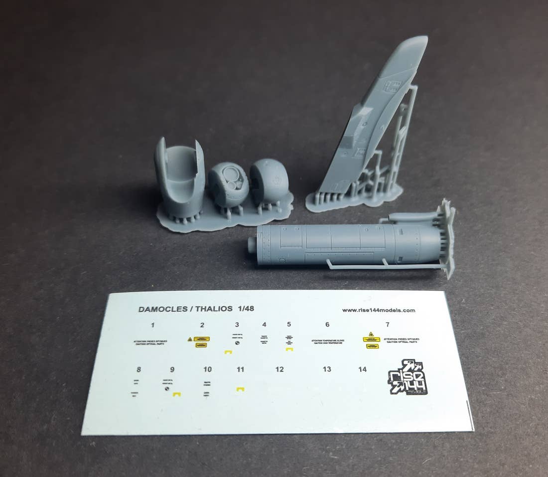 Talios Targeting pod for Rafale with pylon | HLJ.com