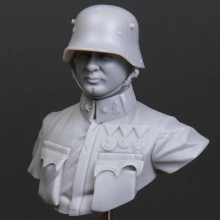 Austro-Hungarian Infantry / Pioneer officer WW I Bust model | HLJ.com
