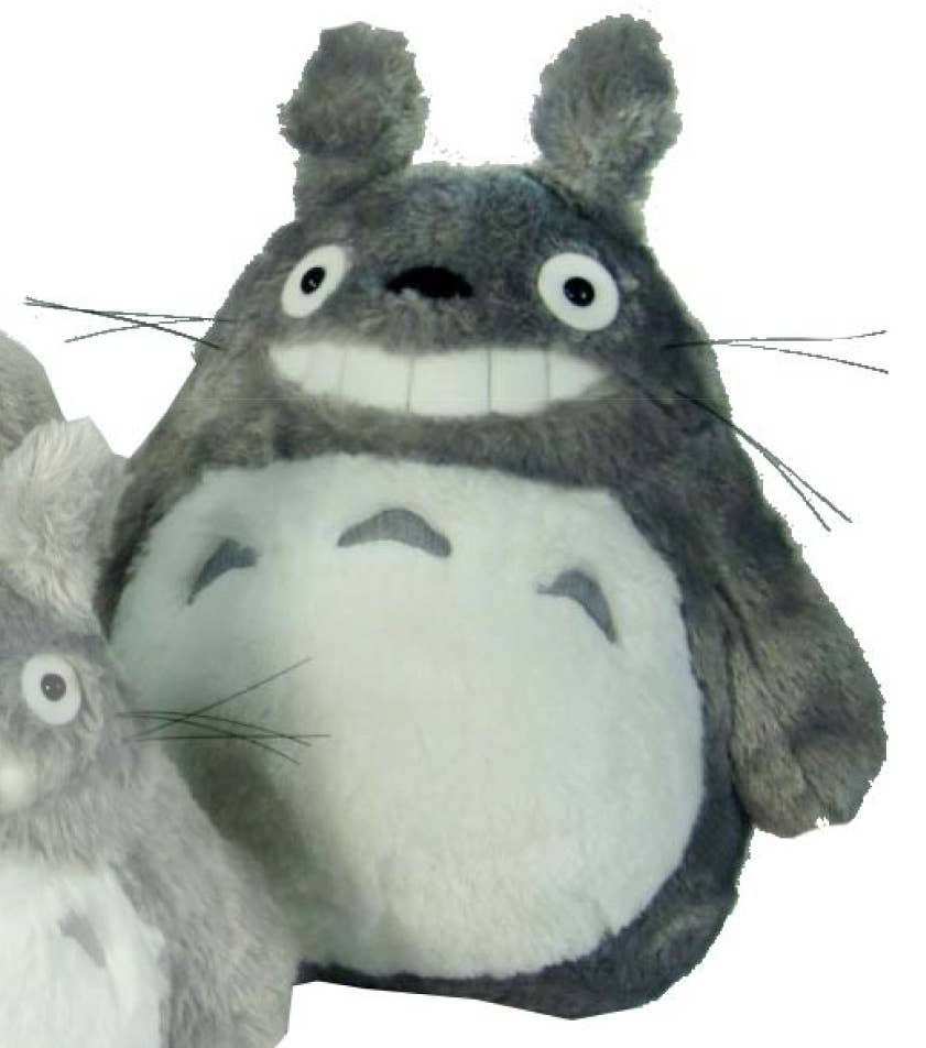 My Neighbor Totoro Funwari Large Totoro (Smile) M | HLJ.com