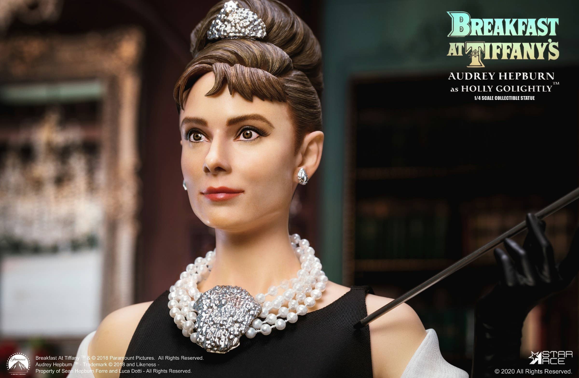 Audrey Hepburn Statue | HLJ.com