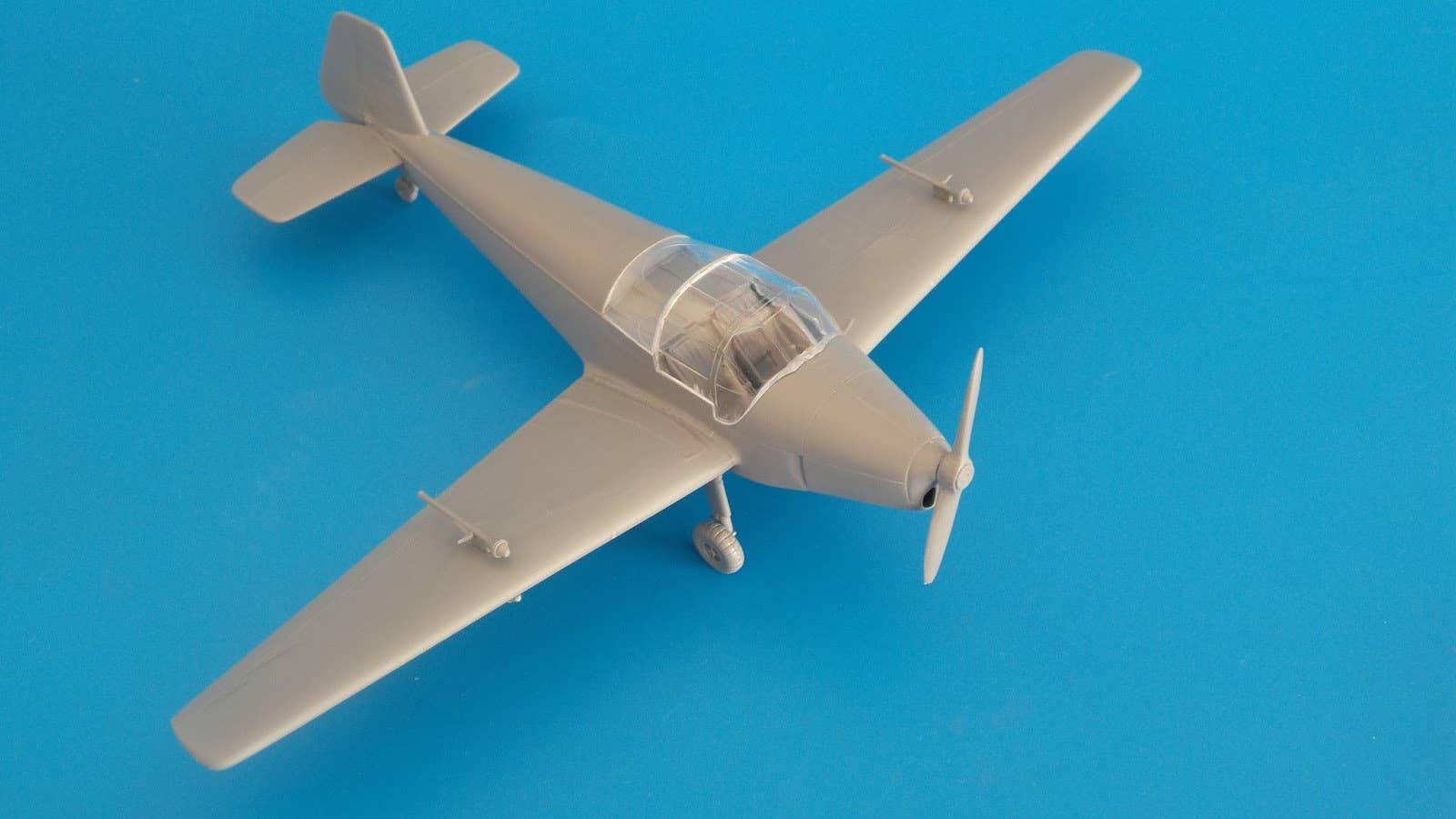 Bucker Bu 181 Bestmann | HLJ.com