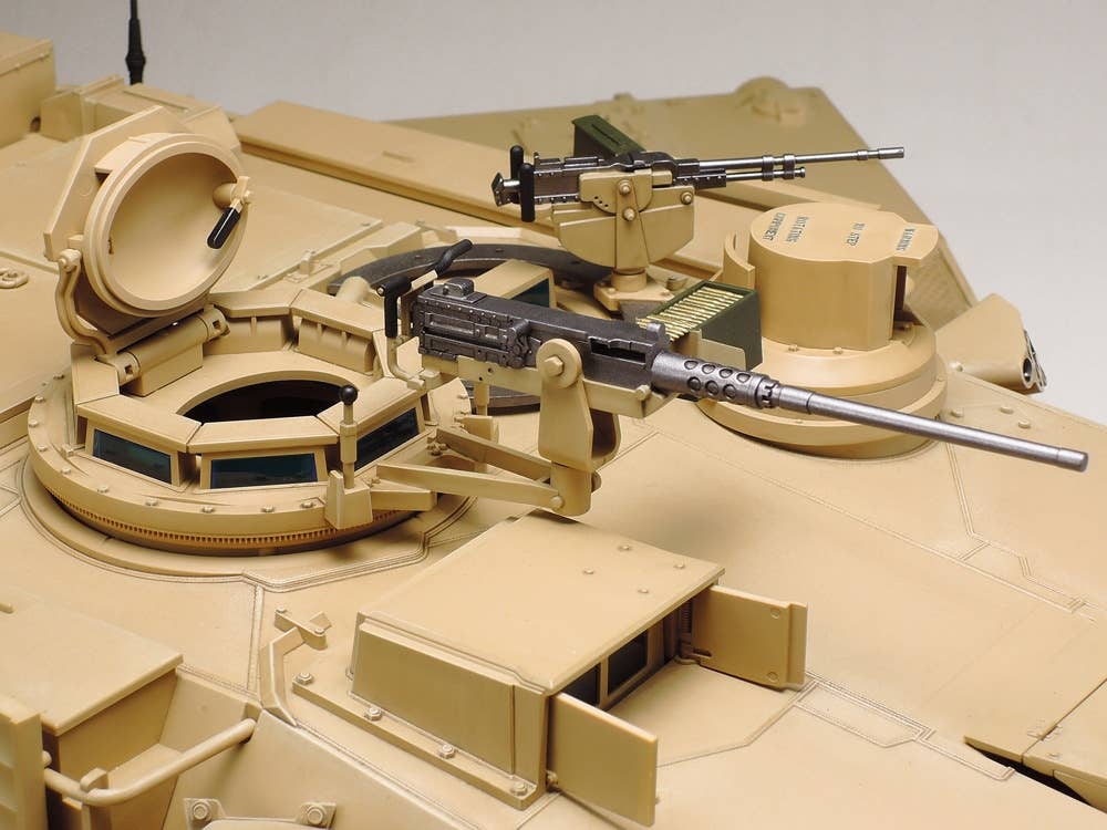 U.S. Main Battle Tank M1A2 Abrams (Display Model) | HLJ.com