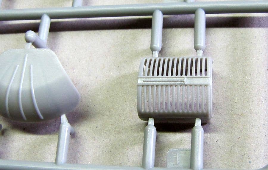 1/35 US Army Tractor: Case VAI | HLJ.com