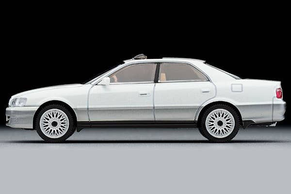 LV-N241a Toyota Chaser Avante G (White / Silver) | HLJ.com