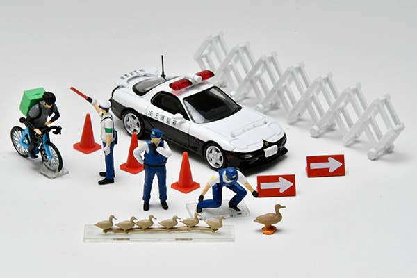 Diorama Collection 64 # Car Snap 16b Police 2 | HLJ.com