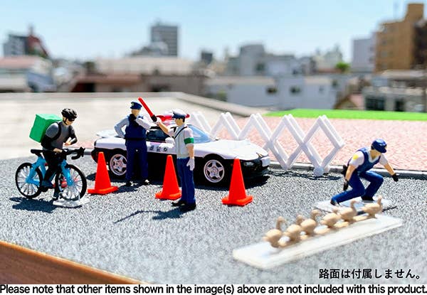 Diorama Collection 64 # Car Snap 16b Police 2 | HLJ.com