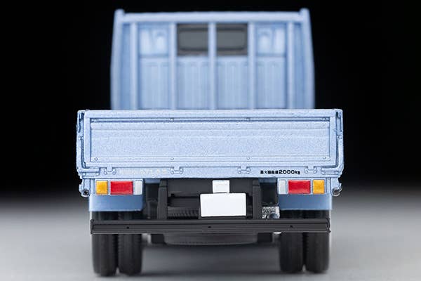 LV-N64c Nissan Atlas (F24) Long Body Full Super Low Custom (Blue) | HLJ.com