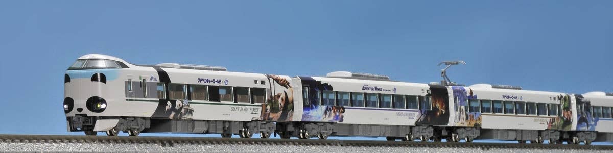 Limited Edition JR Limited Express Series 287 "Panda Kuroshio/Smile ...