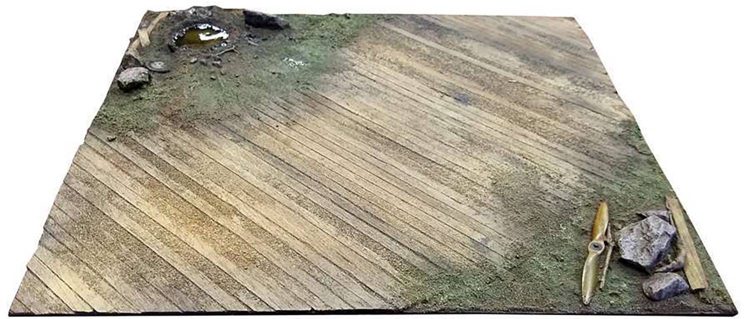 WWI Aerodrome Display Base | HLJ.com