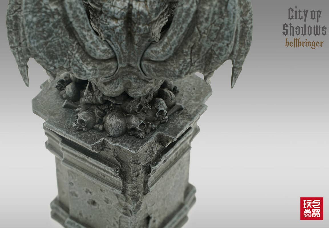 Gargoyle Display Pedestal Deluxe | HLJ.com