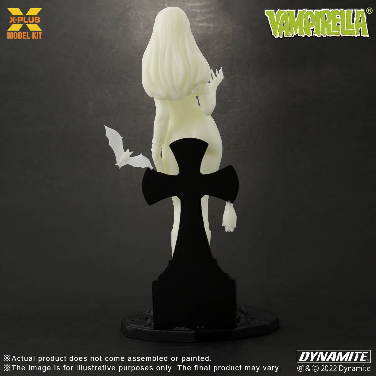 Vampirella Plastic Model Kit Phosphorescent Ver. | HLJ.com