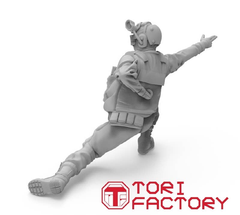 F-35 Marine Corps Pilot Set with Deck Crew (3 Figure Set) | HLJ.com