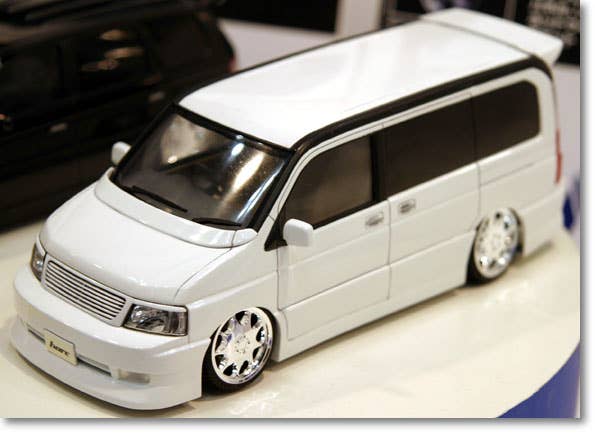 Fabulous Stepwagon | HLJ.com