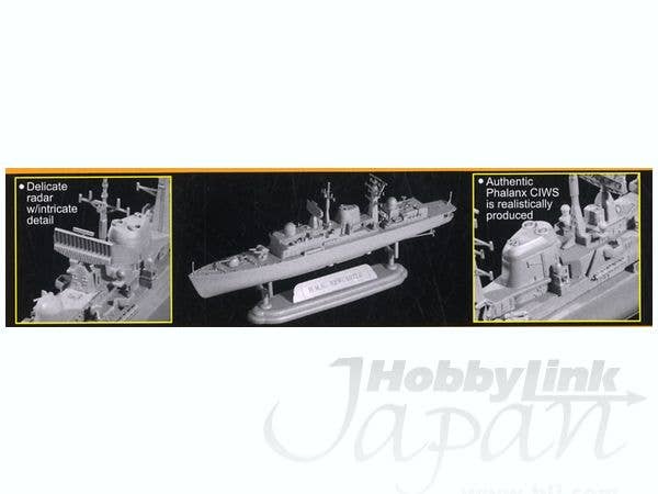 Super Value Pack HMS Newcastle Type 42 Destroyer Batch 1 (D87) + HMS ...