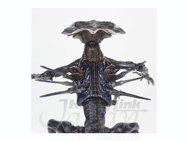 B-Grade Sci-Fi Revoltech Alien Queen | HLJ.com