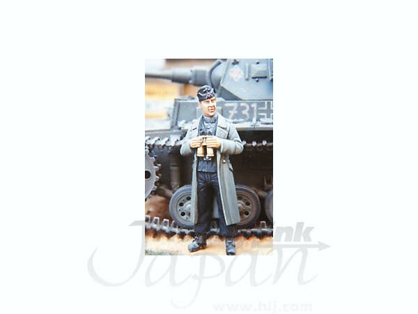 German Tank Officer WWII Wearing Open Greatcoat | HLJ.com