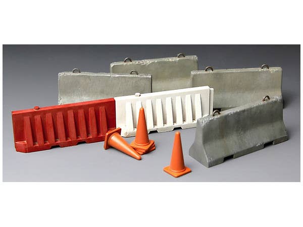 Concrete & Plastic Barrier Set | HLJ.com