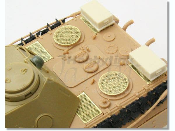 Engine Deck Storage Boxes for Panther D Early Production | HLJ.com